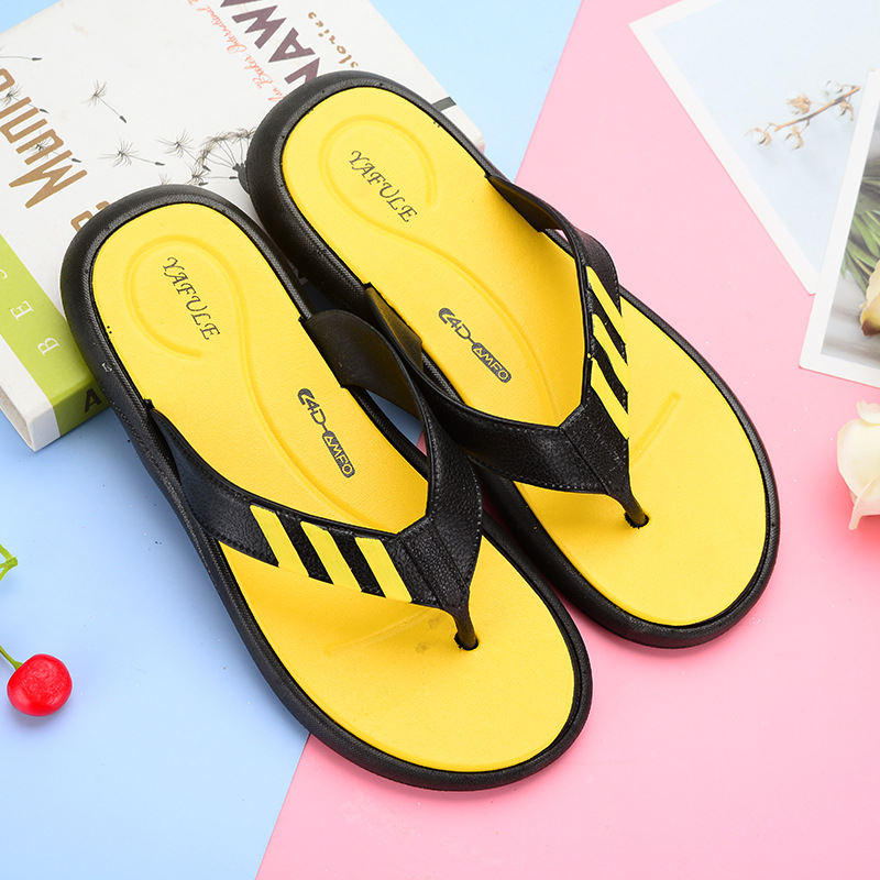 Buy New summer plastic flip flops men's trendy men's slippers, outdoor ...